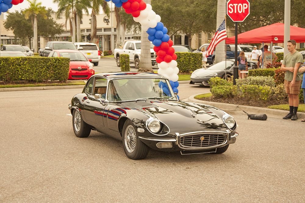 Cars and Coffee 2021